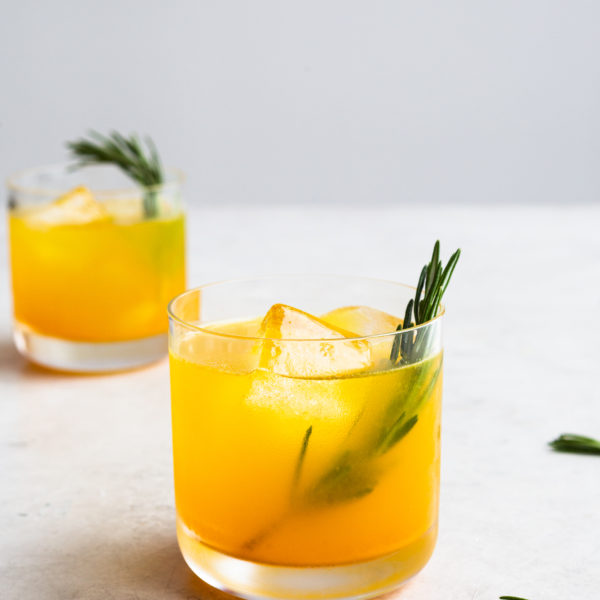 Turmeric Vodka Cocktail with Tonic - rachel gurjar